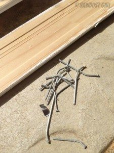 Nail Pulling Pliers For Easy Nail Removal