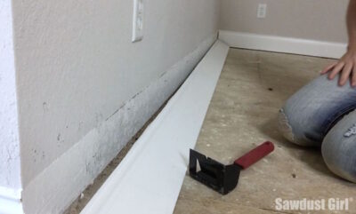 How To Remove Baseboards Without Damage – Using The Trim Puller Tool
