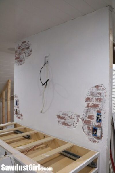 Chipped Plaster Brick Wall - faux technique - Sawdust Girl®