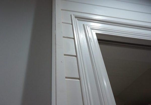 Decorative Column And Crown Molding | Sawdust Girl